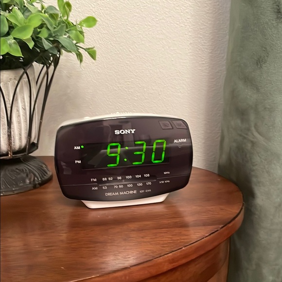 Sony | Other | Sony Dream Machine Electric Clock Radio | Poshmark
